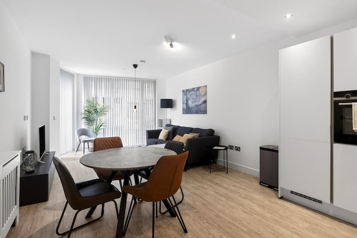 Chic Fish Island Flat Near Parks & Entertainment - Greenwich