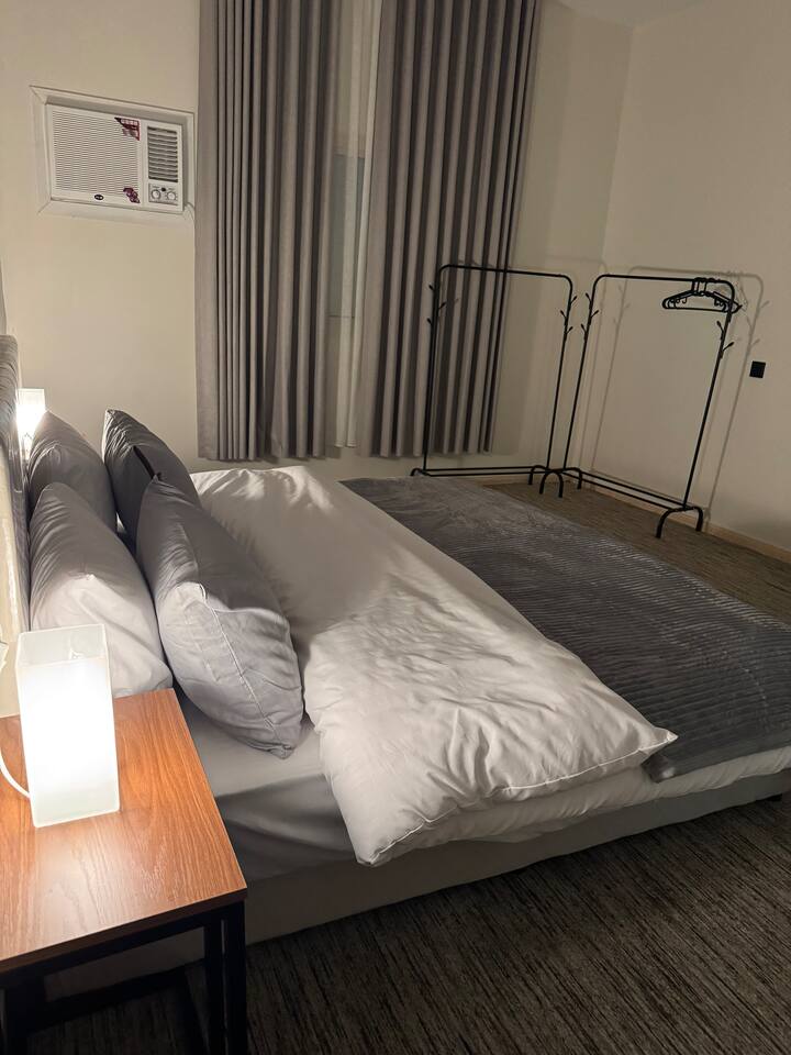 مكرويف وبتجار بار كوفي وثلاجة - 메디나