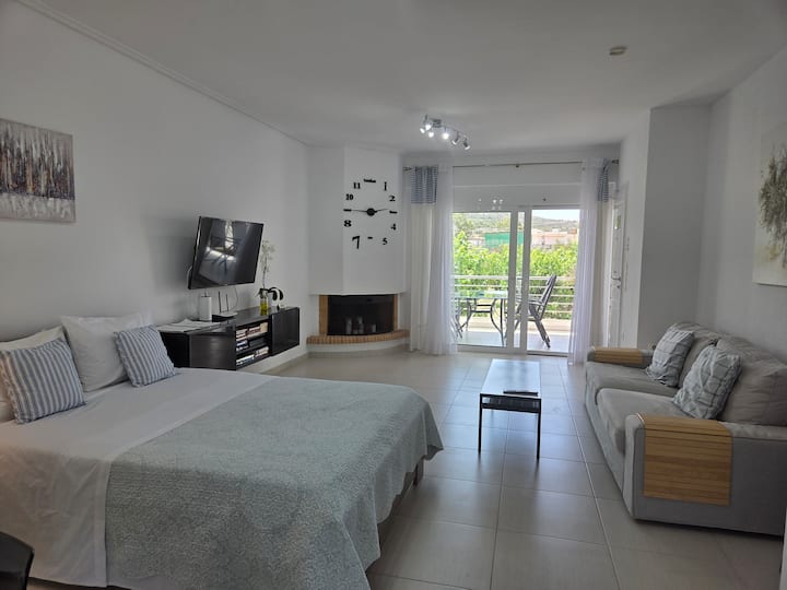 Hi Hellas Short Stay-2 - Athens Airport Eleftherios Venizelos (ATH)