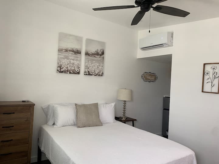 Relaxing, Affordable Suite - Rolla, MO