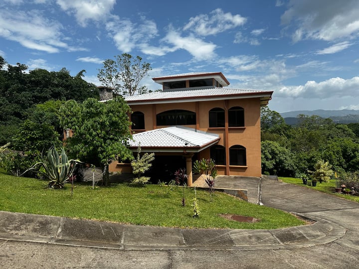 Beautiful Home In Naranjo - Costa Rica