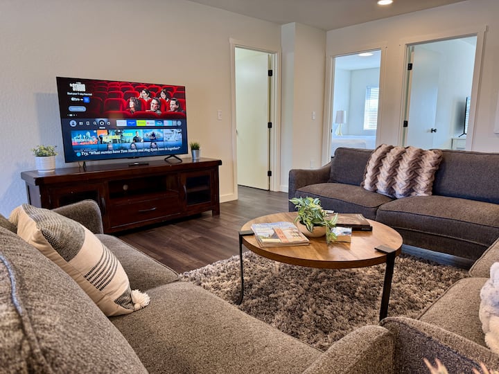 Two Bed Condo Walk To Festival - Sandpoint, ID