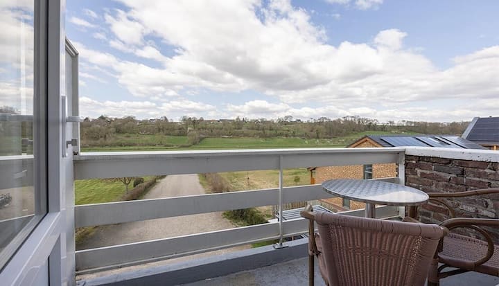 Room With Private Balcony Perfect For Relaxation - Eijsden
