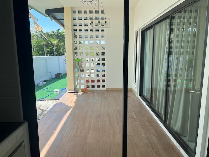 Madam Dear Home Sweet Home - Prachuap Khiri Khan