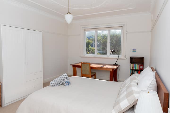 Art Deco Apartment - Randwick