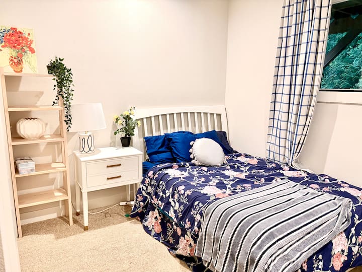 Guest Suite Near Amazon, Meta, World Cup - Woodinville, WA