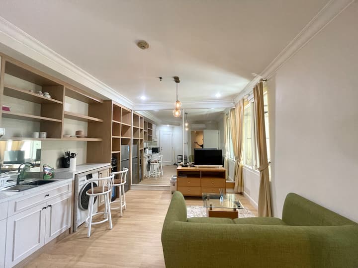 1br Newly Renovated In Benhill | Near Mrt - Jakarta