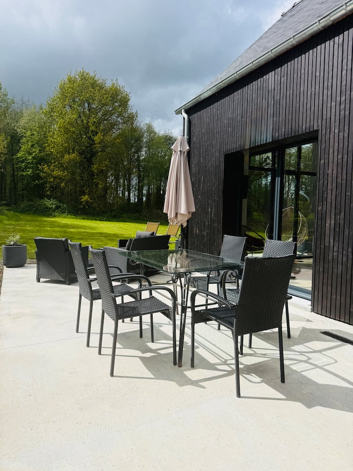 Maison Nichée Au Cœur D'une Forêt, Charme, Confort - Dol-de-Bretagne