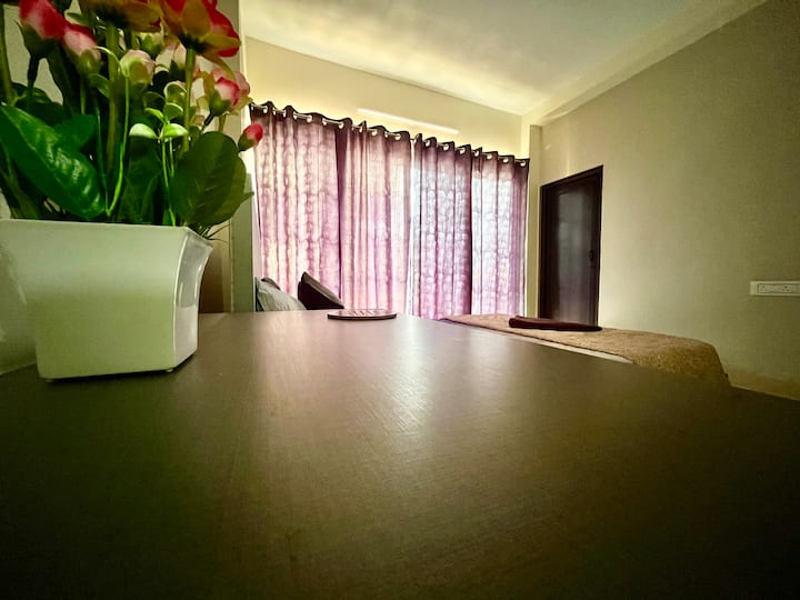 Lovely Privet Suite W/ Kitchen. - Calcutta