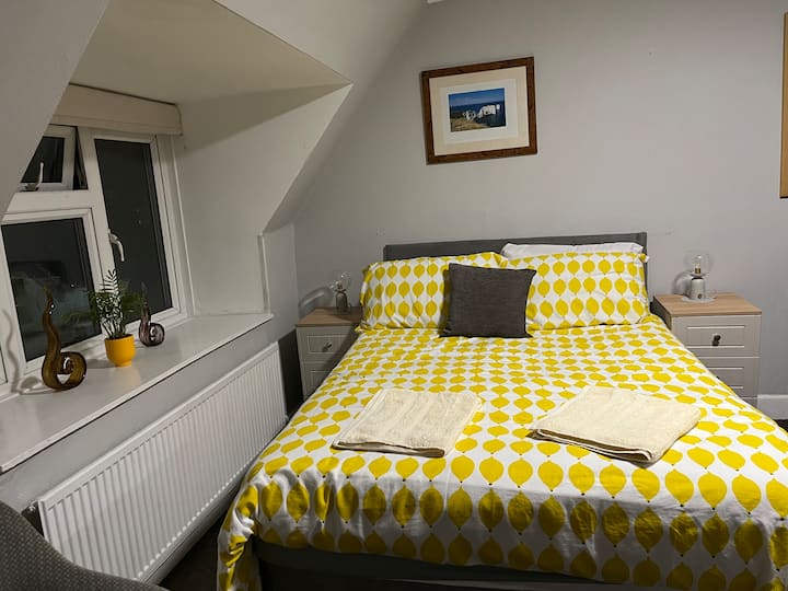 Holiday Room Close To Seafront - 본머스