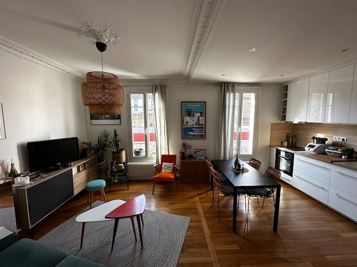 Charmant 2 Pièces à 10 Minutes De Paris - Courbevoie