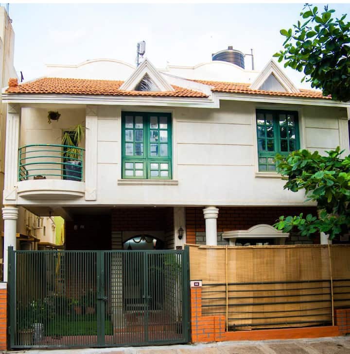 Beautiful Villa Guest House Fs1 - Bangalore