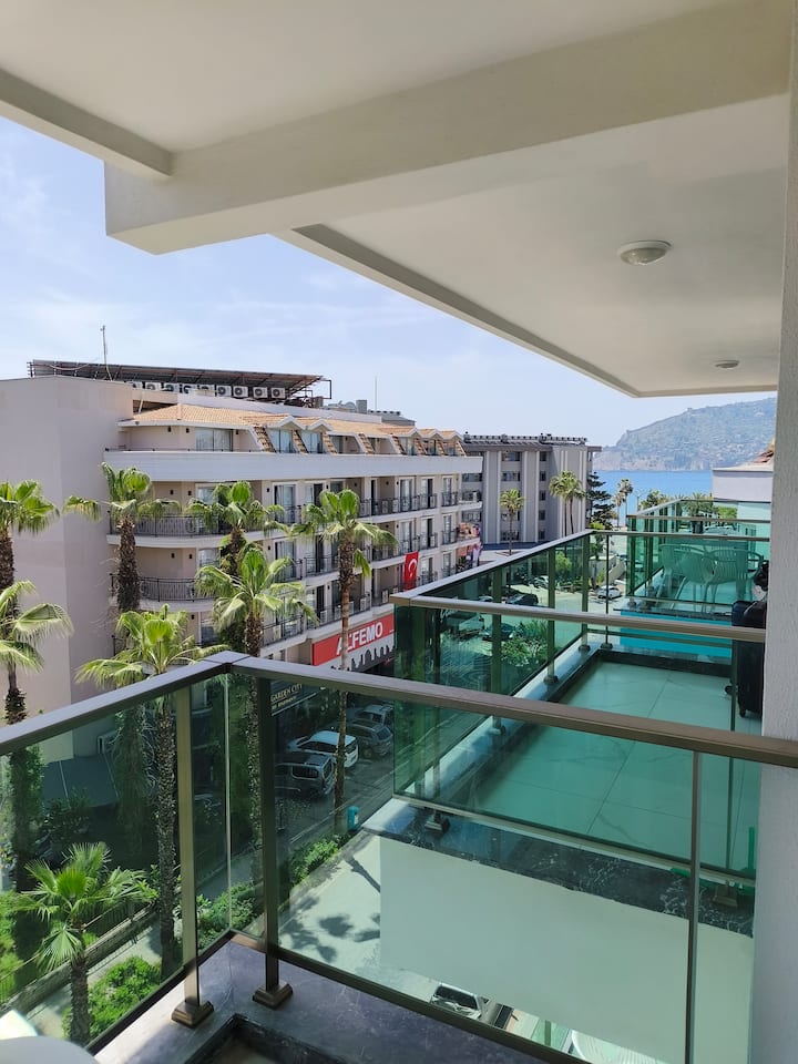 New 2+1 Penthouse Next To The Sea In Alanya Centre - 알라니아