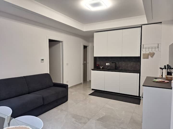 Nuovo Trilocale A 2 Passi Dal Mare. 6 Posti Letto - Alassio