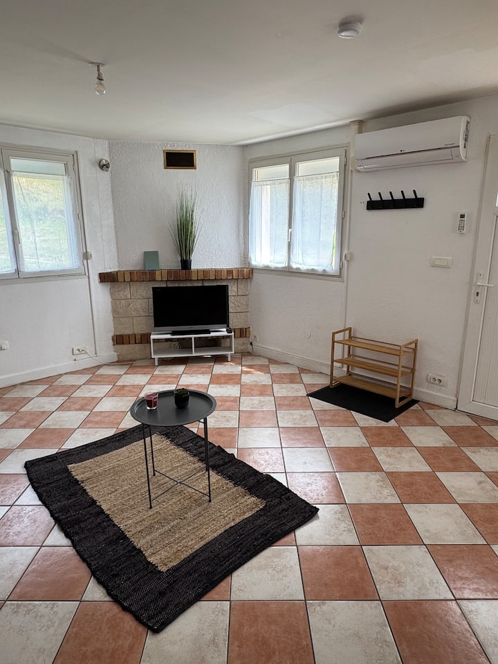 La P'tite Varenne,

Wifi,  Cour, Parking - Châteaudun