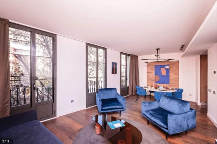 Great Apartment Very Close To La Pedrera 6 People! - Barcelona