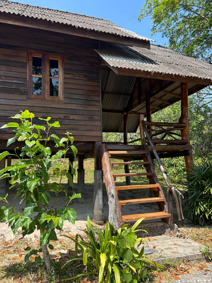 Quiet Garden Bungalow - Walking Distance To Beach - Ko Yao Noi