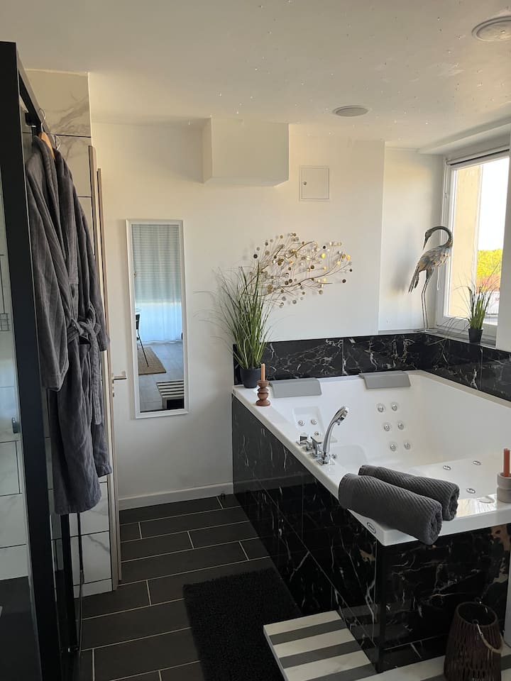 Jacuzzi® - Le Street Heart - Flobnb - Laon