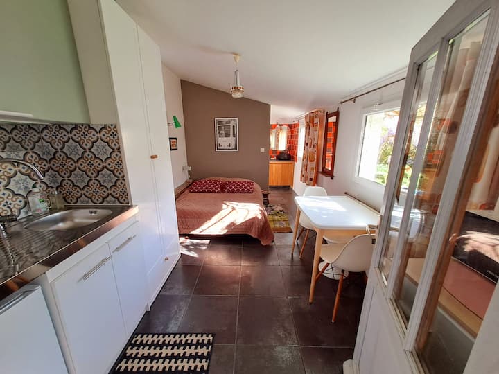 Studio Indépendant Avec Terrasse - La Rochelle