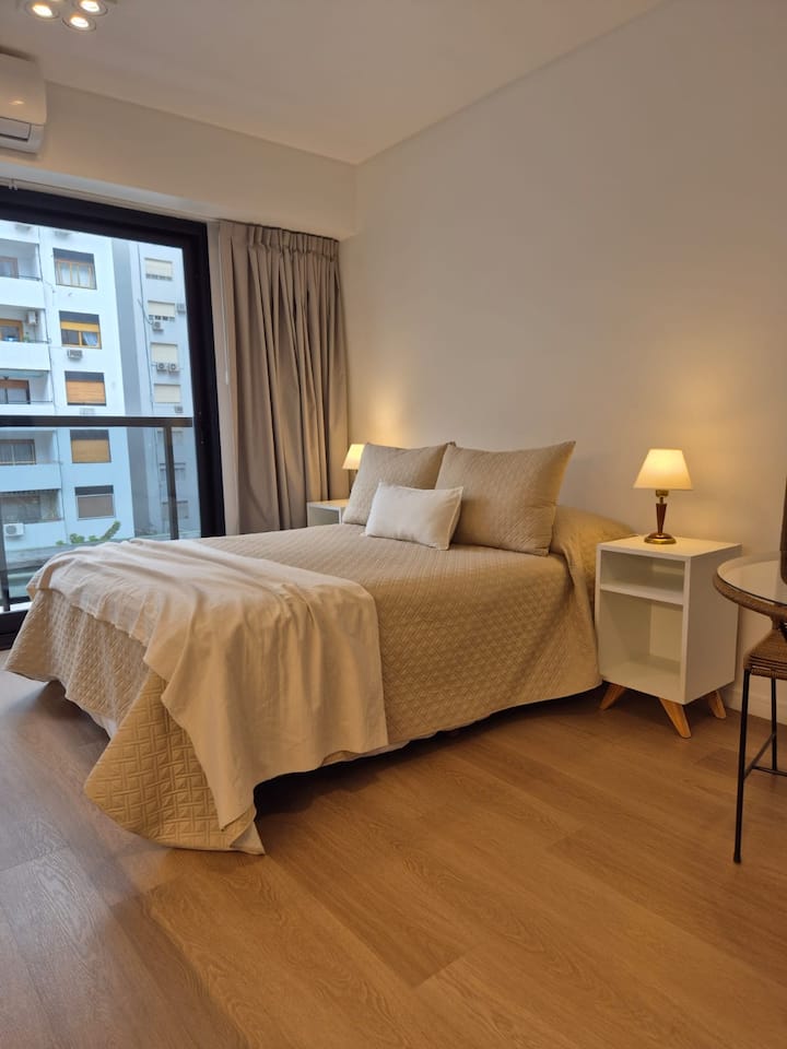 Little Bustamante 2 Alto Palermo - Argentina