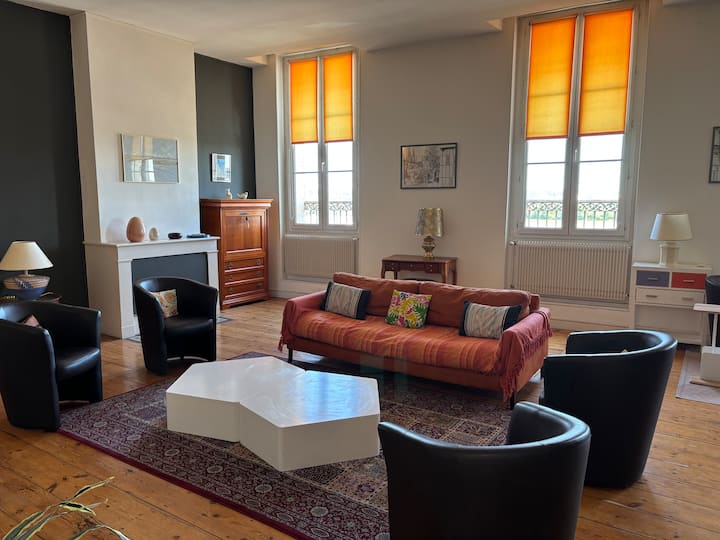 Spacieux T4 Chartrons – Calme, 1 Min Tram - Bordeaux