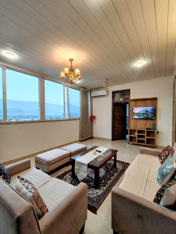 180 Degree Mountain View 2bhk Terrace Apartment - Rishikesh