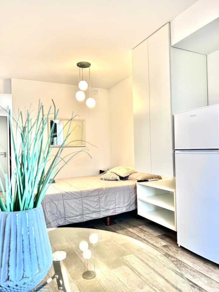 Confort Y Minimalismo. Nuevo - Rosario