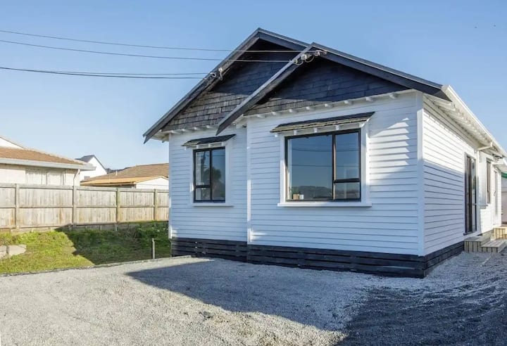 A Charming House On Montreal - Christchurch
