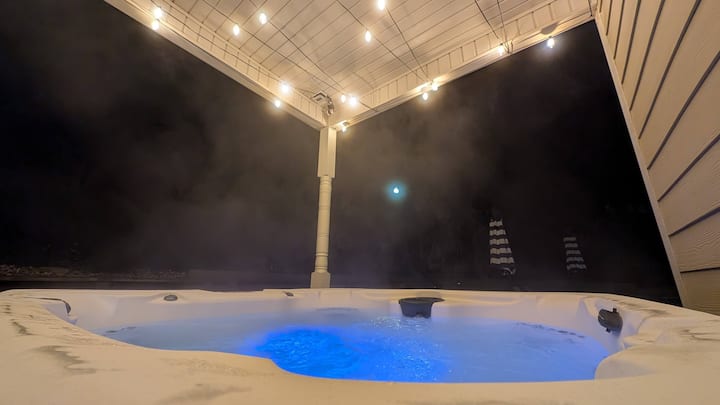 Hottub•3000sf•10bed•theater•pool•billiard•grill - Columbus, GA