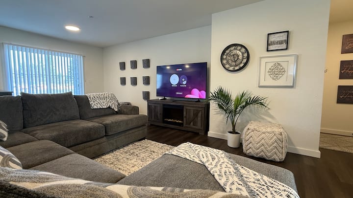 Homestead Village - Two Bedroom Condo Ground Floor - Sandpoint, ID