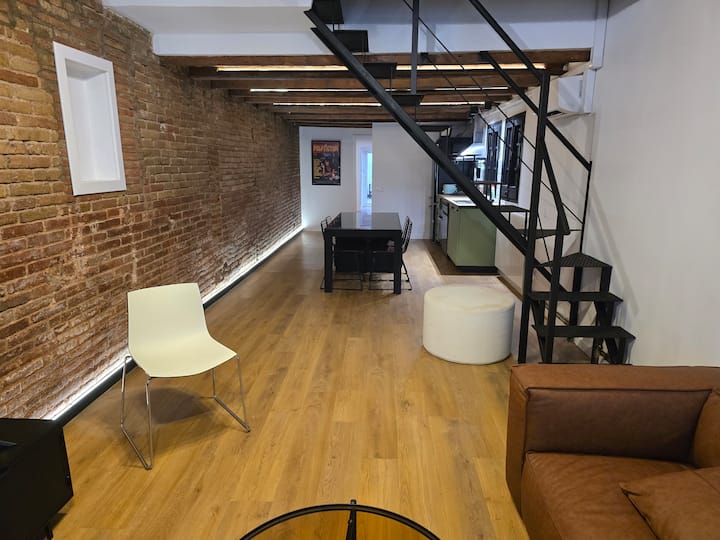 Industrial Loft In Eixample 10 Minutes To Sagrada - Barcelone