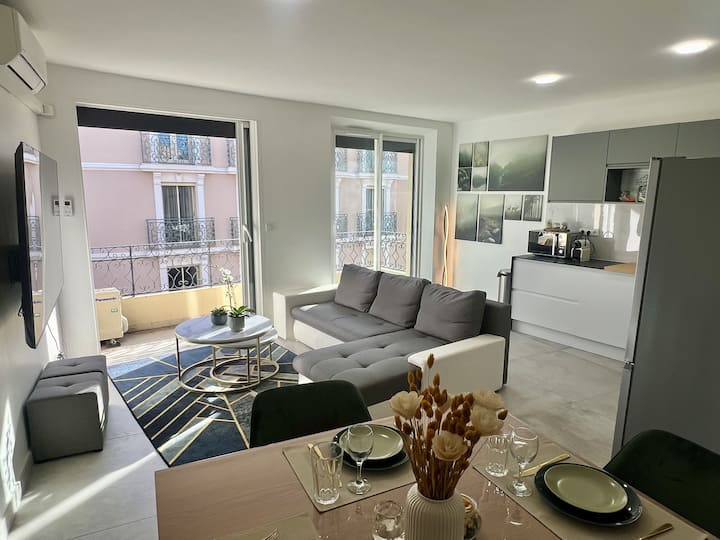 T3 Climatisé • 300m Plage • Terrasse • 4 Pers - Sanary-sur-Mer