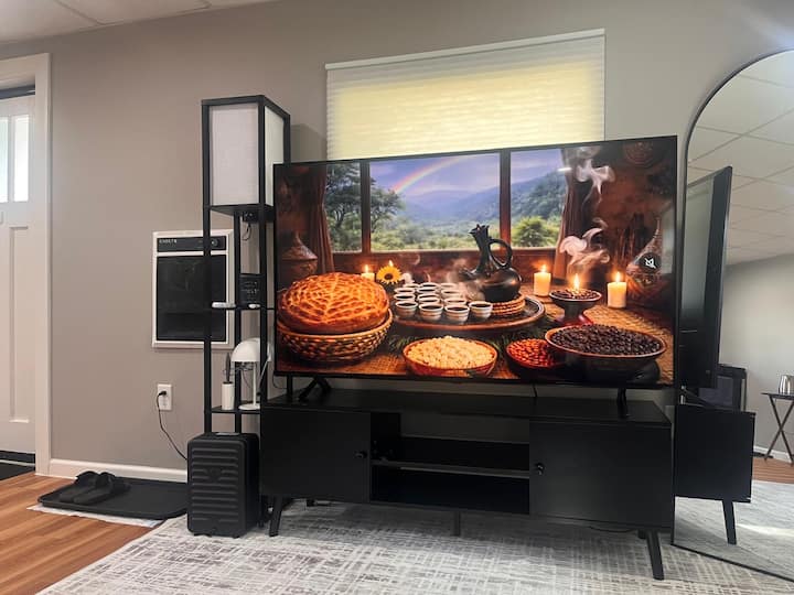 Syracuse Cozy Whole House– Near Su, Pets & Parking - Syracuse, NY