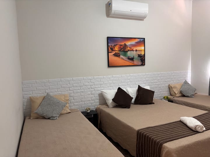 Quarto Quádruplo | Ar Condicionado | Próx. Br-040 - Sete Lagoas