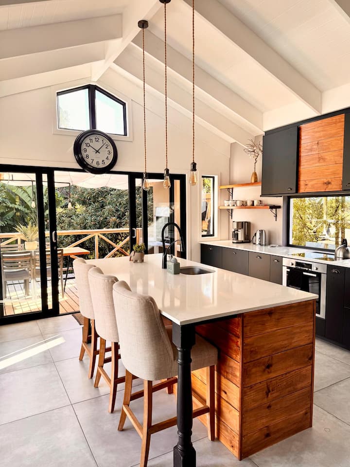 Knysna Hill House | Summer Home With Pool! - Knysna