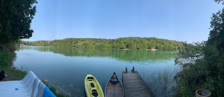 Hidden Pearl
On The Lake 

Upper Level 
Of Duplex - Hanover