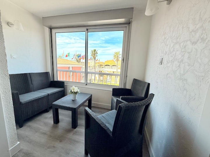 Le Cosmos 2/wifi/parking/spacieux/plage 500 Mètres - Agde