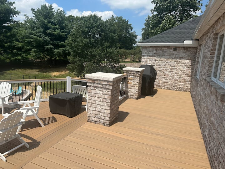 Hershey Ranch Retreat: Cozy Fun & Fire Pit - Hershey, PA