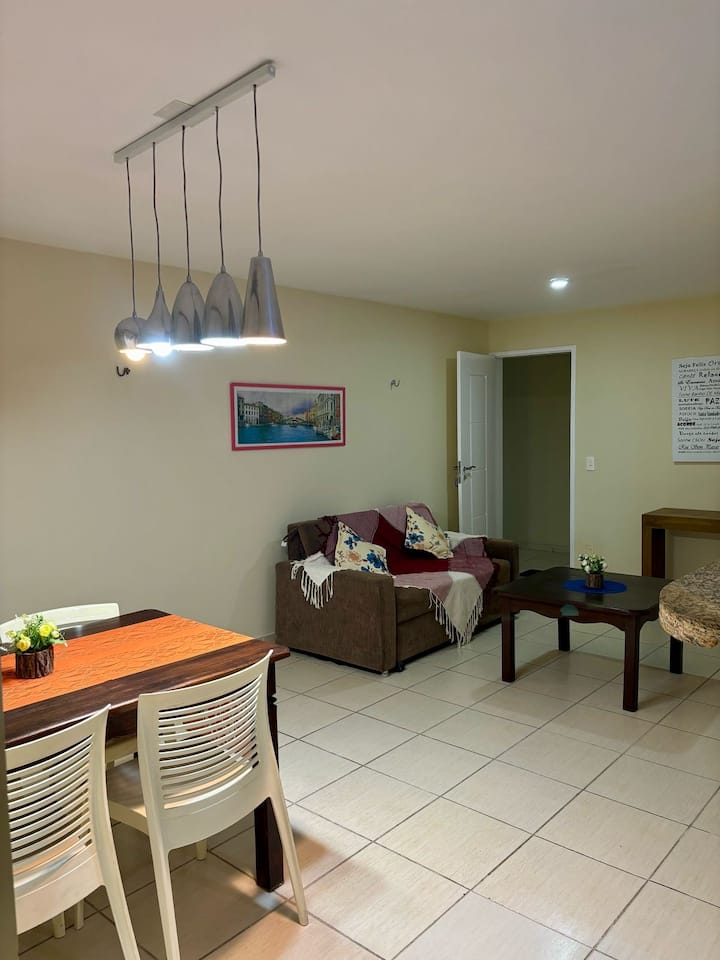 Apartamento Em Excelente Localização C/ Piscina - Natal