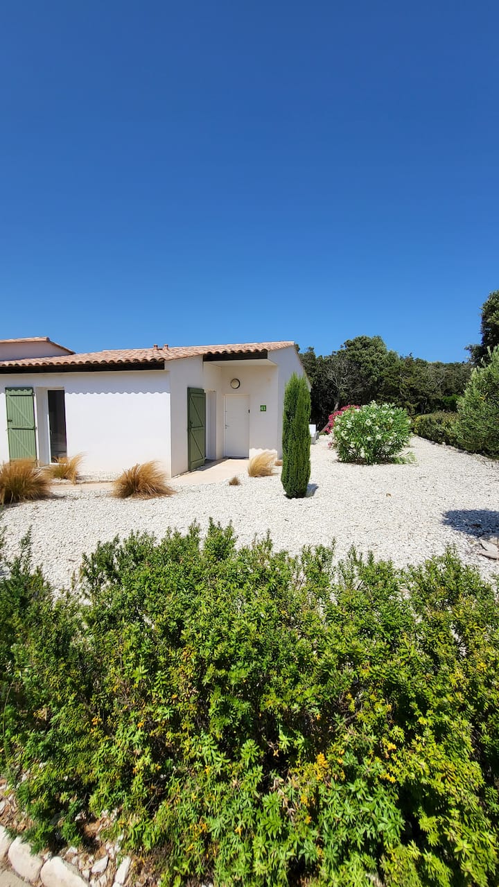 Maison En Résidence Avec Piscine Chauffée - Bonifacio