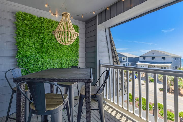 Newly Listed Ocean View And Dog Friendly Condo On - Oak Island, NC