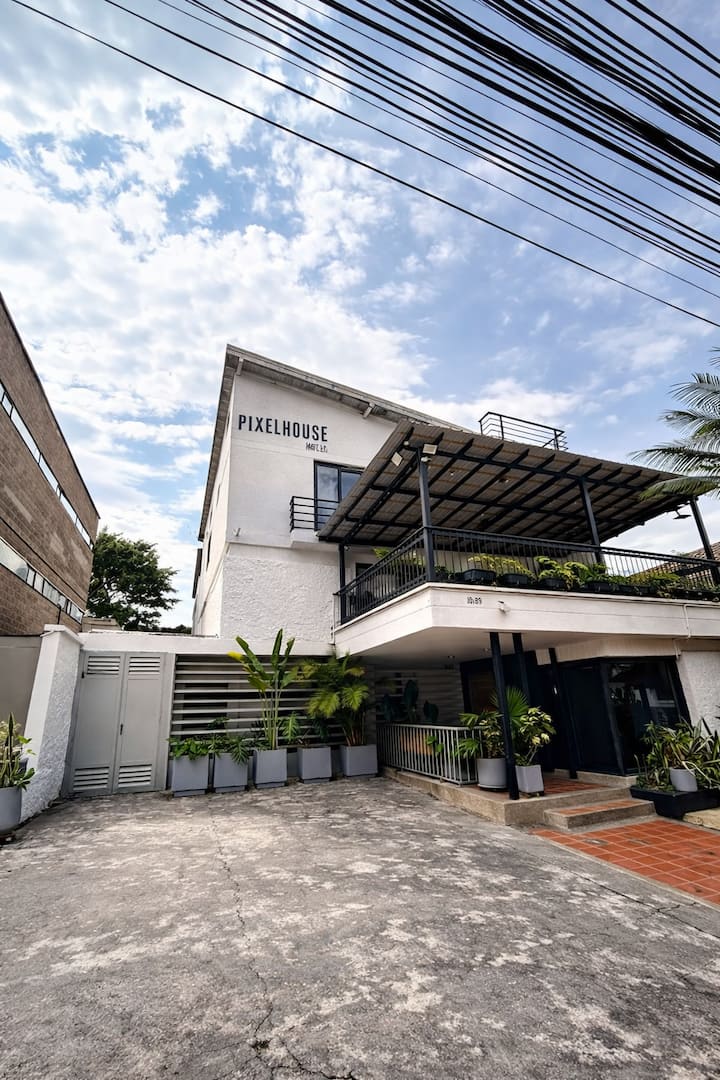 Full Hotel In Poblado , Medellín With Breakfast - Medellín, Colombia