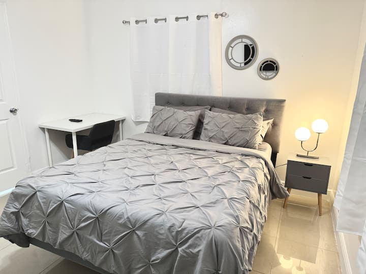 Master Room #7 Near Hard Rock - Miramar, FL