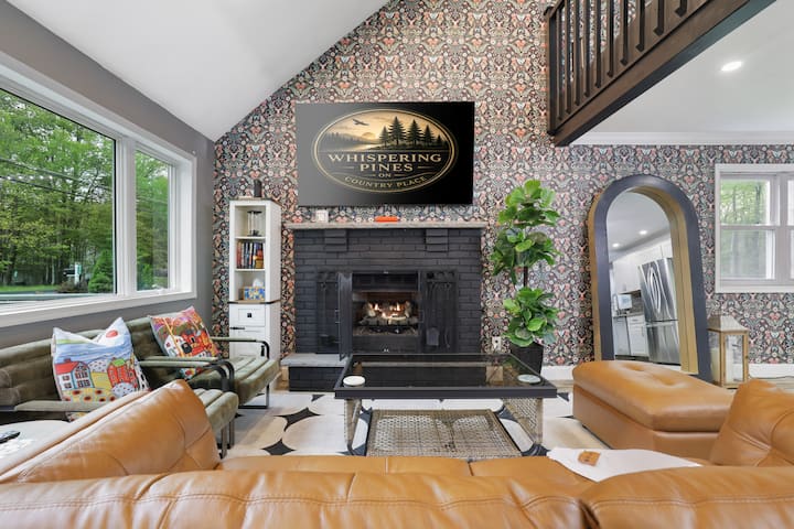 Designer Pocono Retreatfire Pitlake/pools & Ski - Tobyhanna, PA