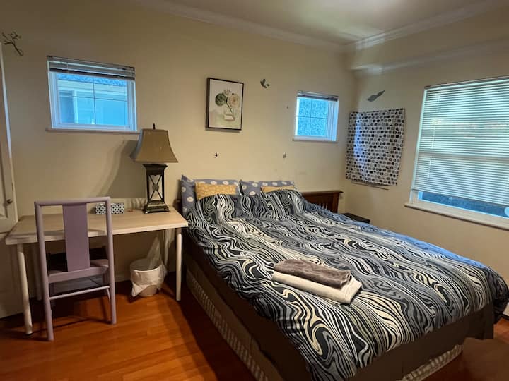 温哥华舒适独立房间步行到海滩 - Vancouver