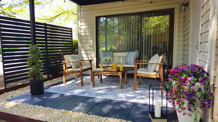 Cozy 2br Near Uptown & Noda | Patio + Parking - University City Boulevard – Charlotte
