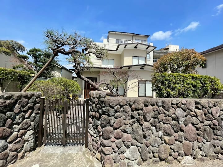 源泉かけ流し温泉＆庭｜一棟貸し和風Villa｜別府駅近｜無料駐車場｜mokuran 木蘭 - 大分県