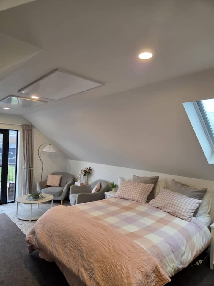 The Little Guest House With A View - Cromwell, New Zealand