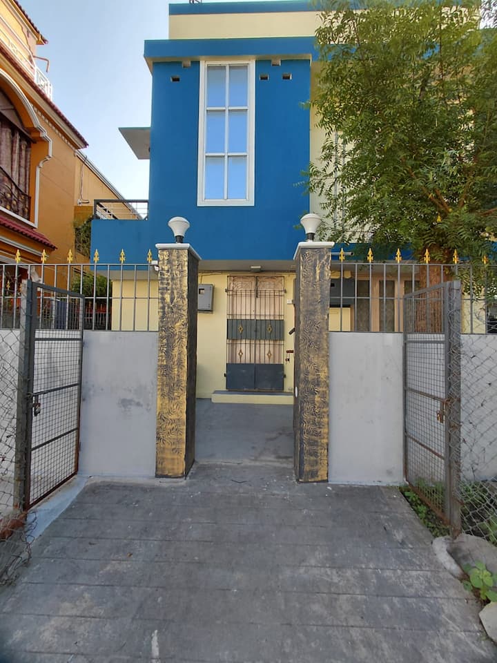 Bethel Upper Floor On Prime Location - Vellore