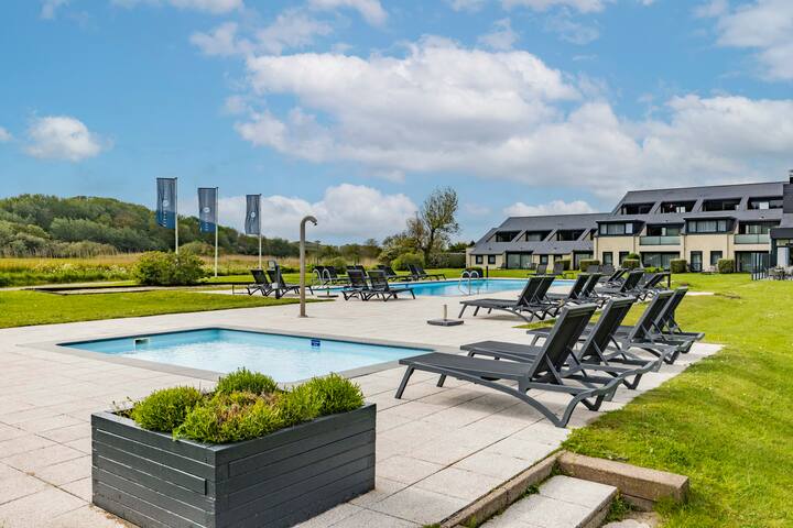 Relax By The Sea With Outdoor Pool, And Ocean View - Zoutelande